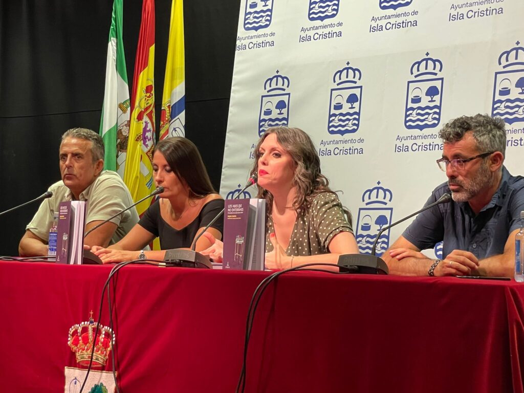 La periodista isleña Raquel Rendón presenta su libro sobre el escándalo ...